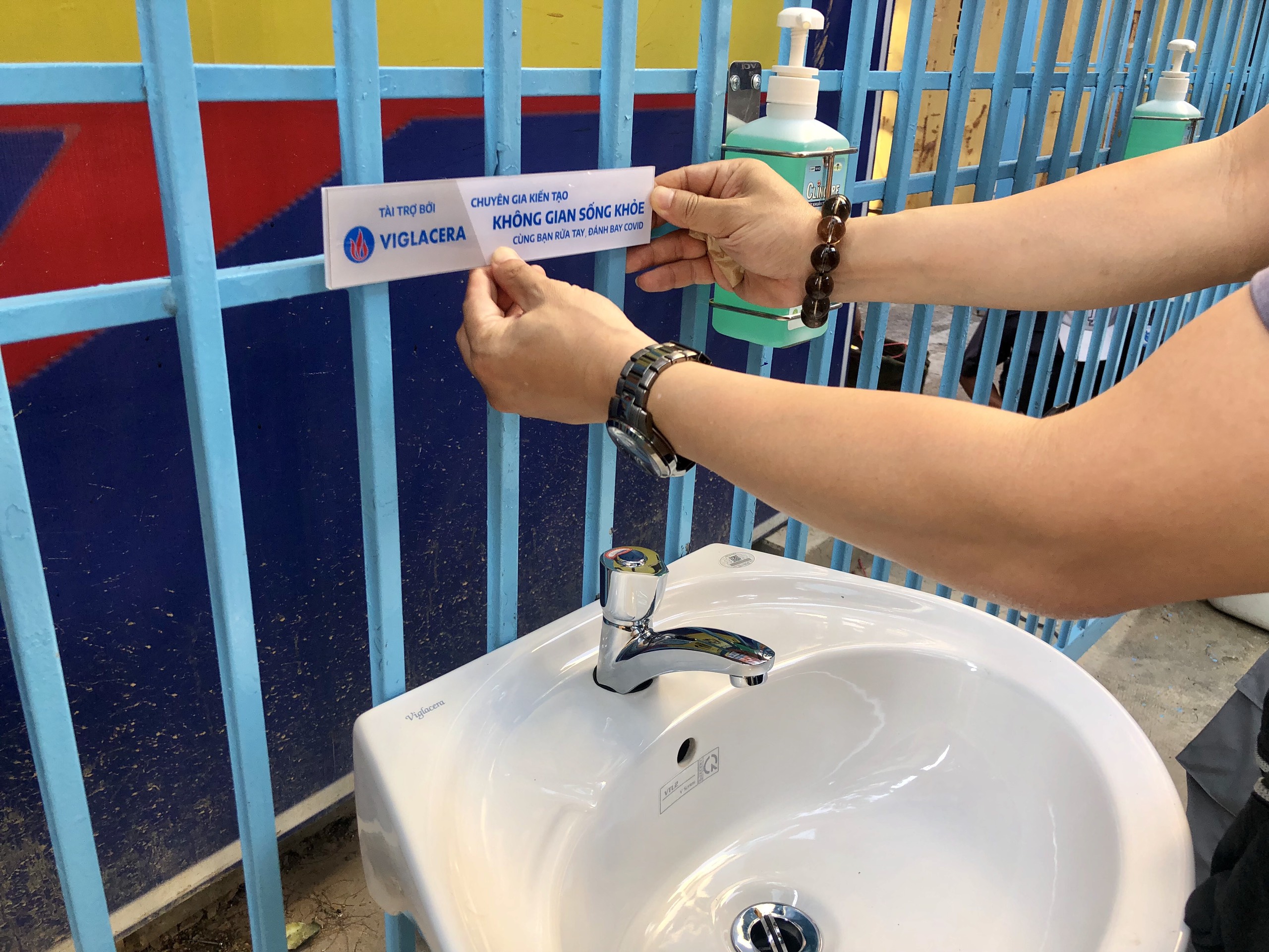 Viglacera accompanies the community to prevent Covid-19 pandemic